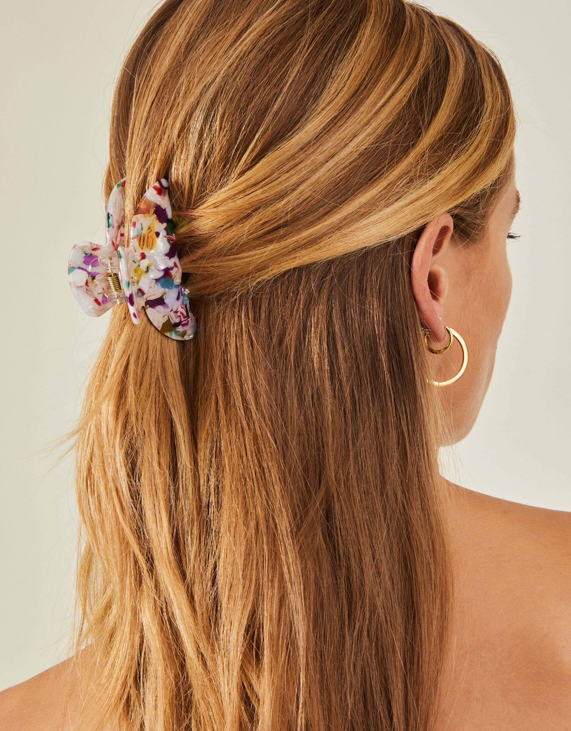 Marbled Resin Claw Clip | Hair bands & Scrunchies | Accessorize UK