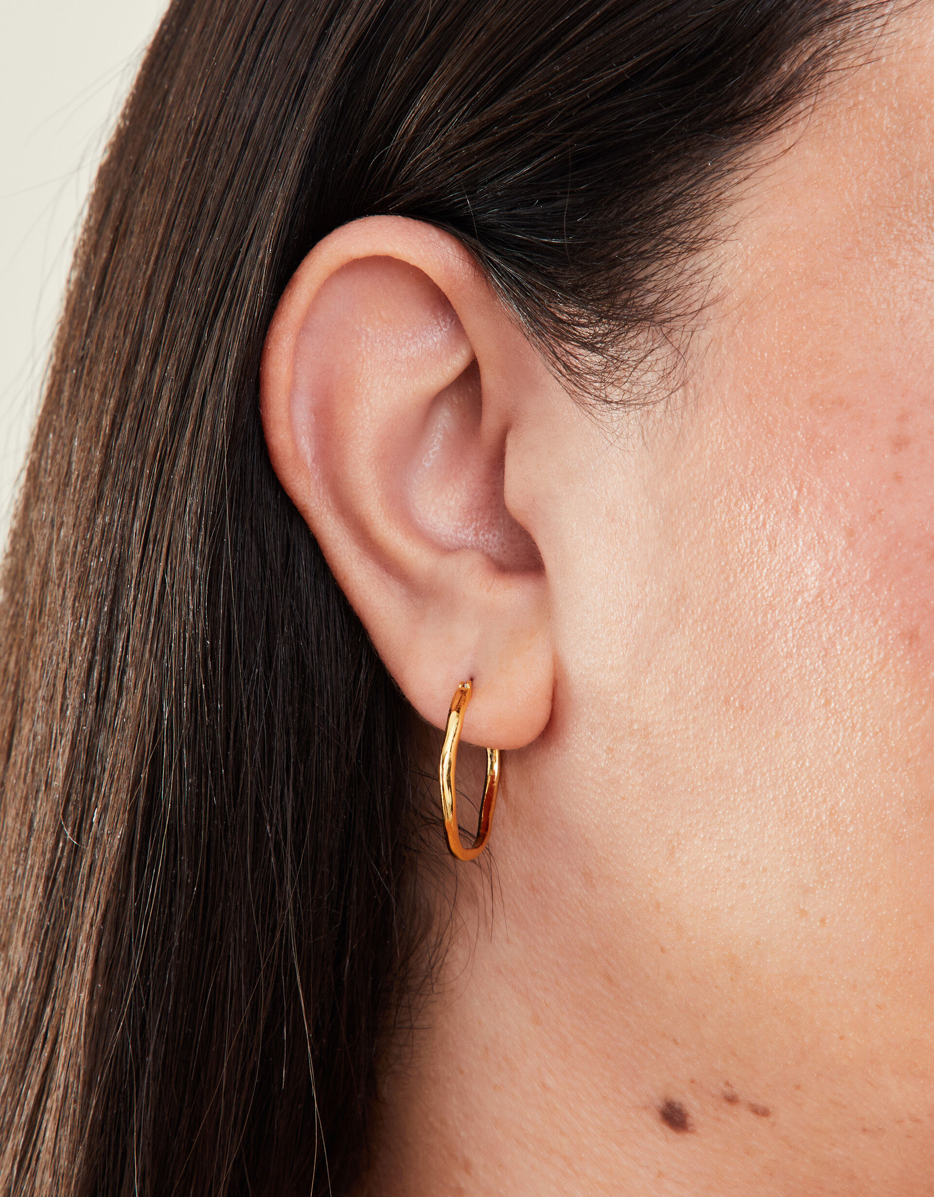 14ct Gold-Plated Thin Molten Hoop Earrings | Earrings | Accessorize Global