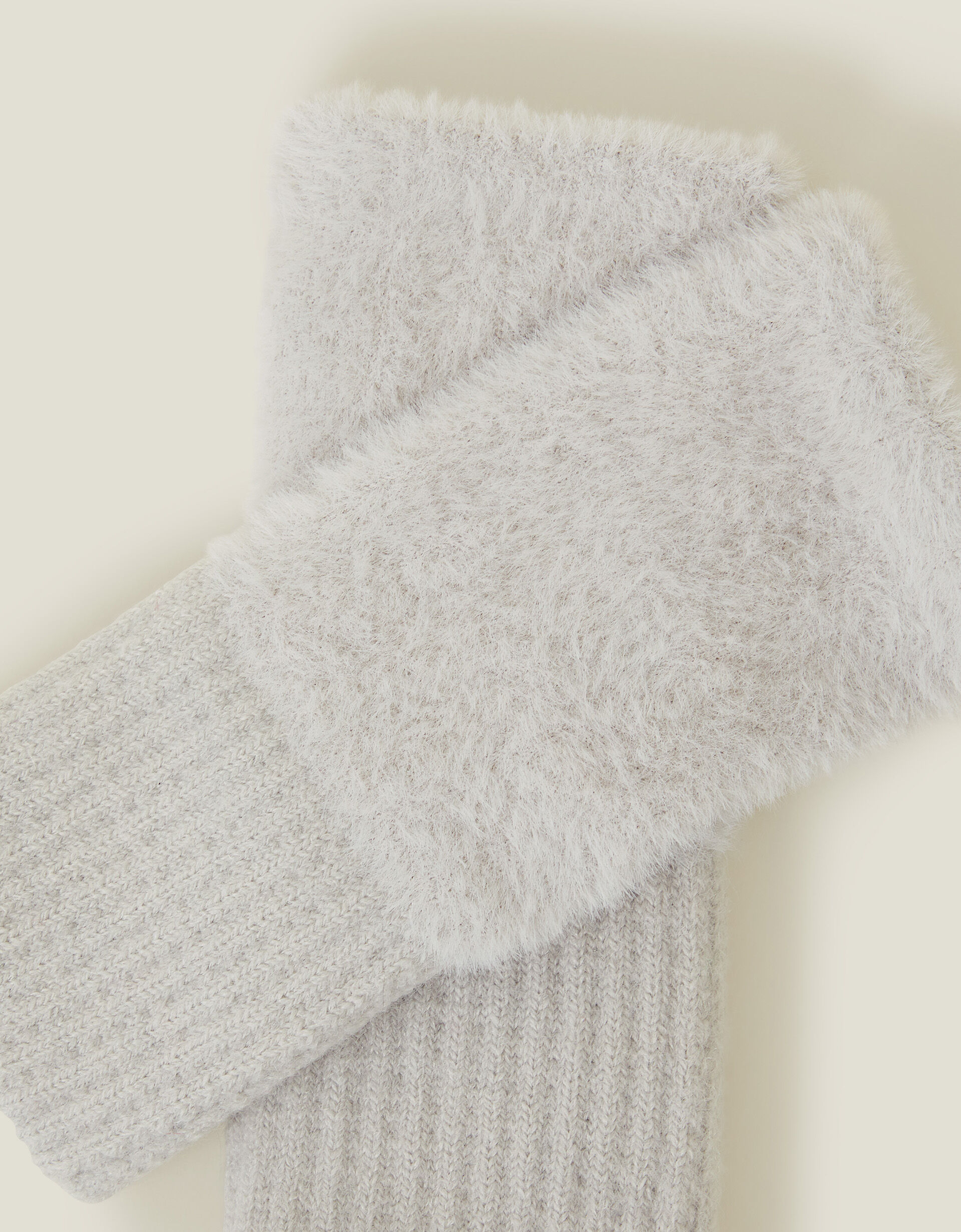 Cut off gloves store