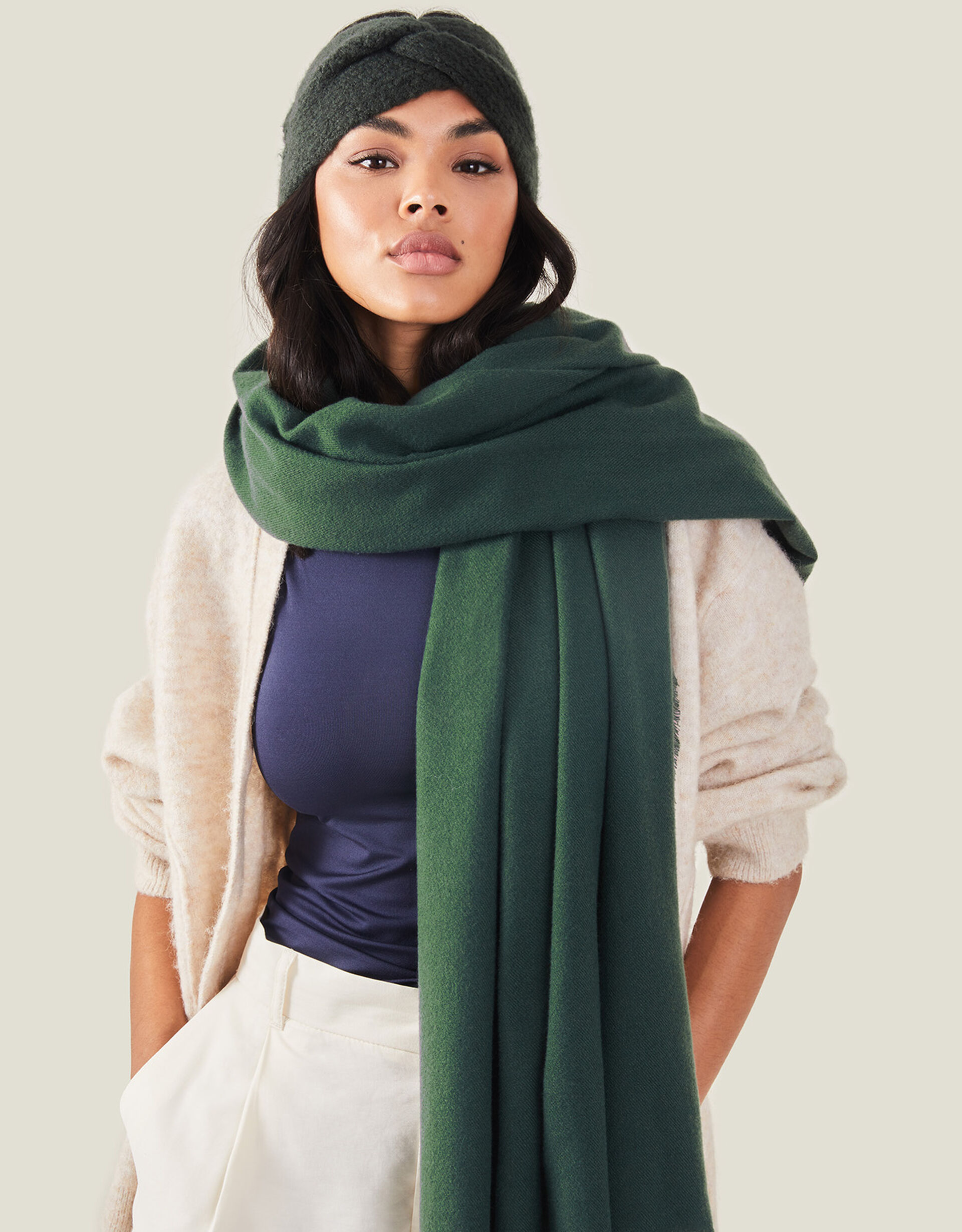 Grace Super-Soft Blanket Scarf Green | Scarves | Accessorize UK