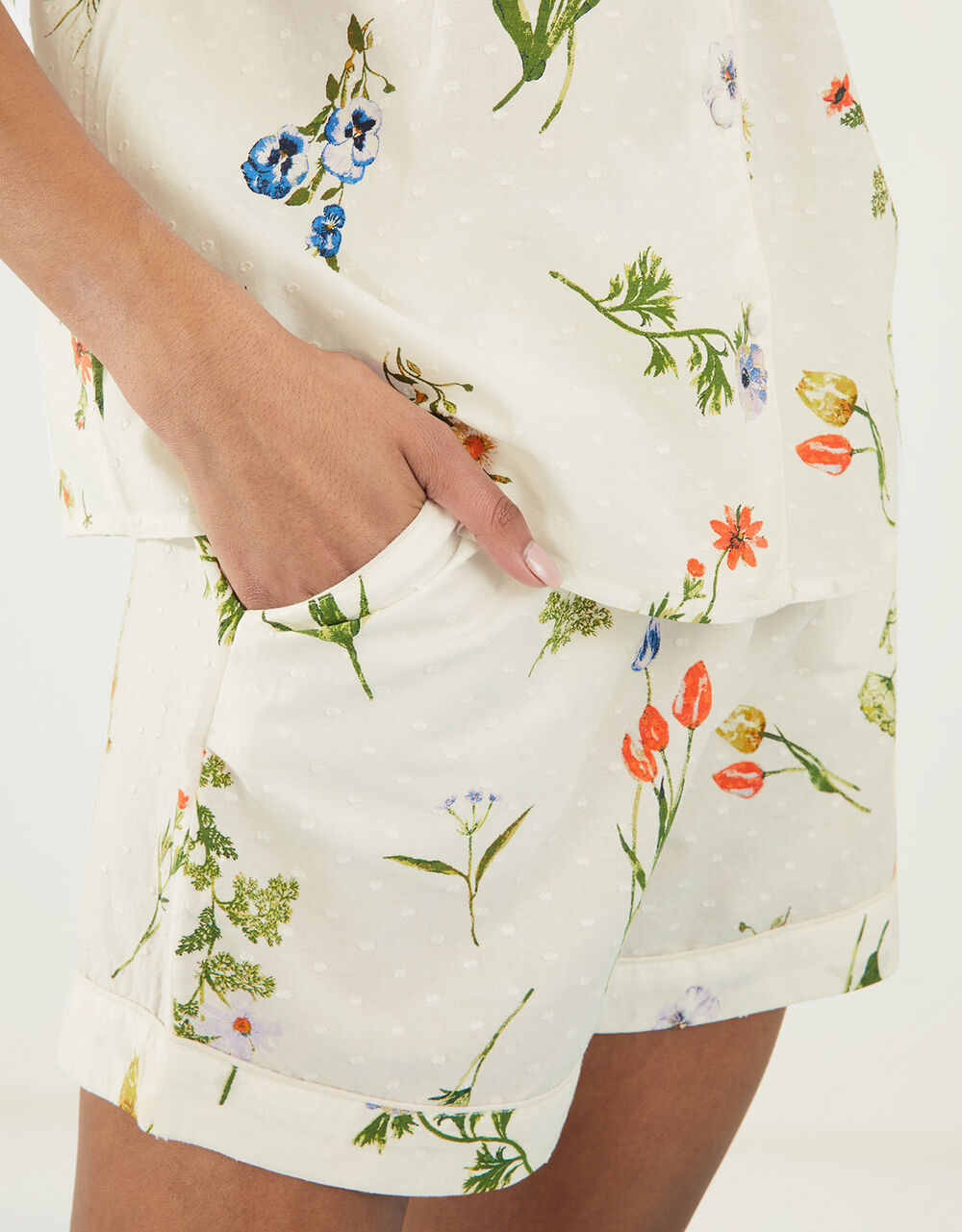 Floral Print Dobby Pyjama Set Ivory | Nightwear | Accessorize UK