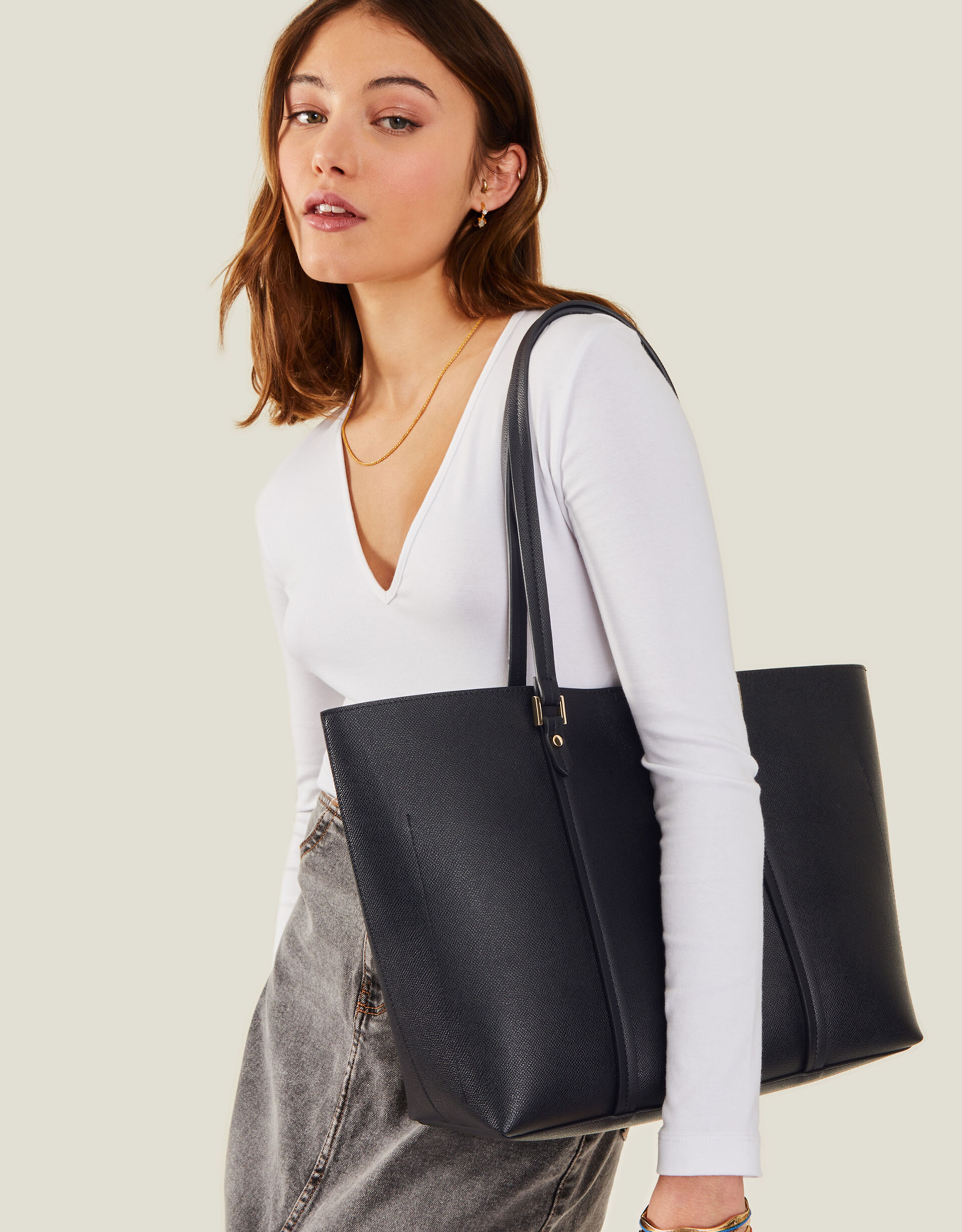 Classic Tote Bag | Totes & Shoppers | Accessorize UK